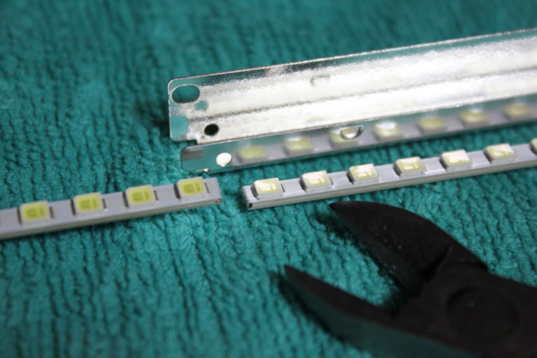 iMacの液晶バックライト交換、CCFL（冷陰極管）からLEDへ